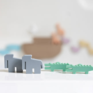 Noah’s Ark Silicone Toy Set – 14 Animals & Ark – Ryan And Rose